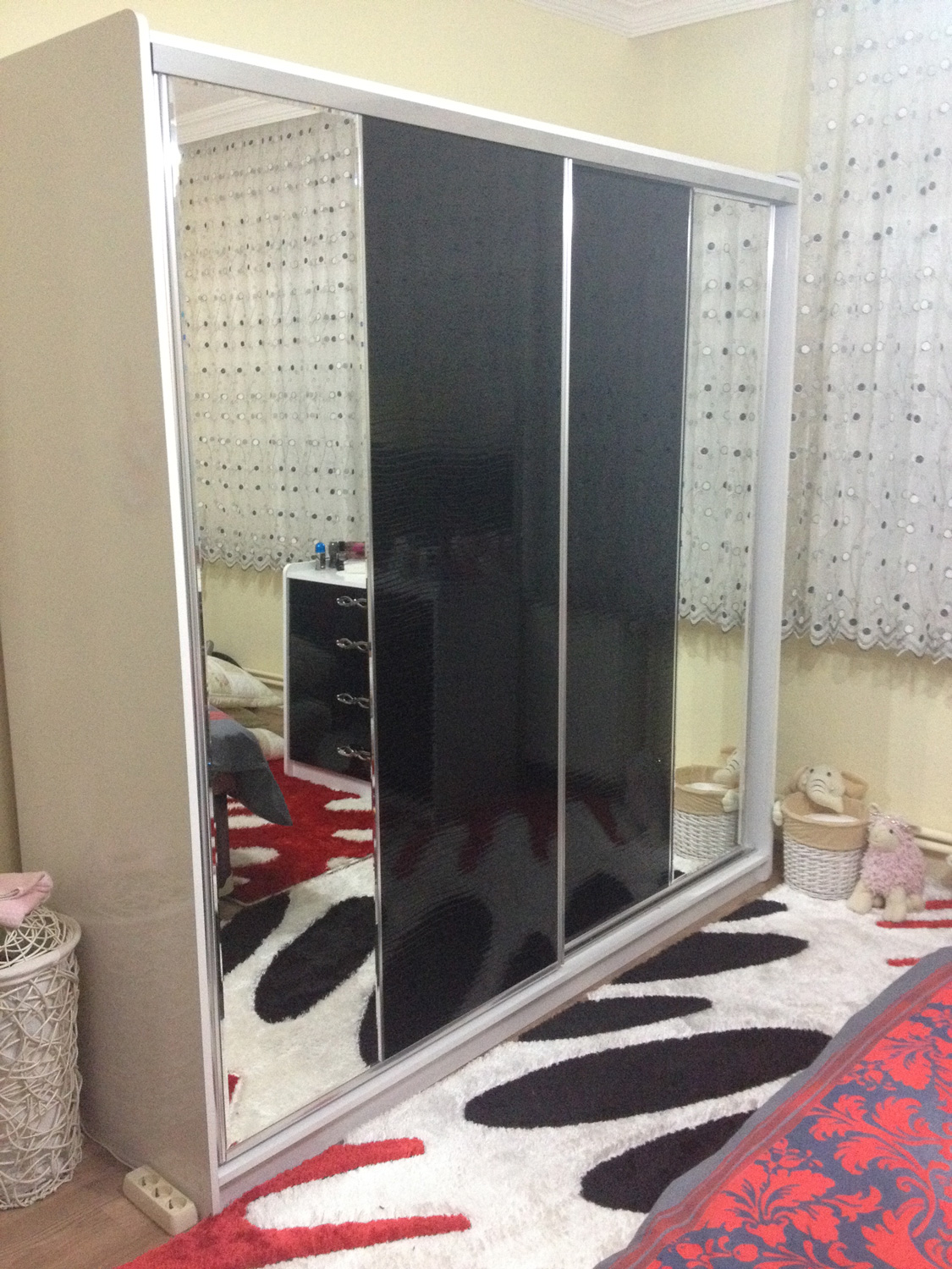 Cebel Mobilya » Gömme Dolap ve Baza Takımları